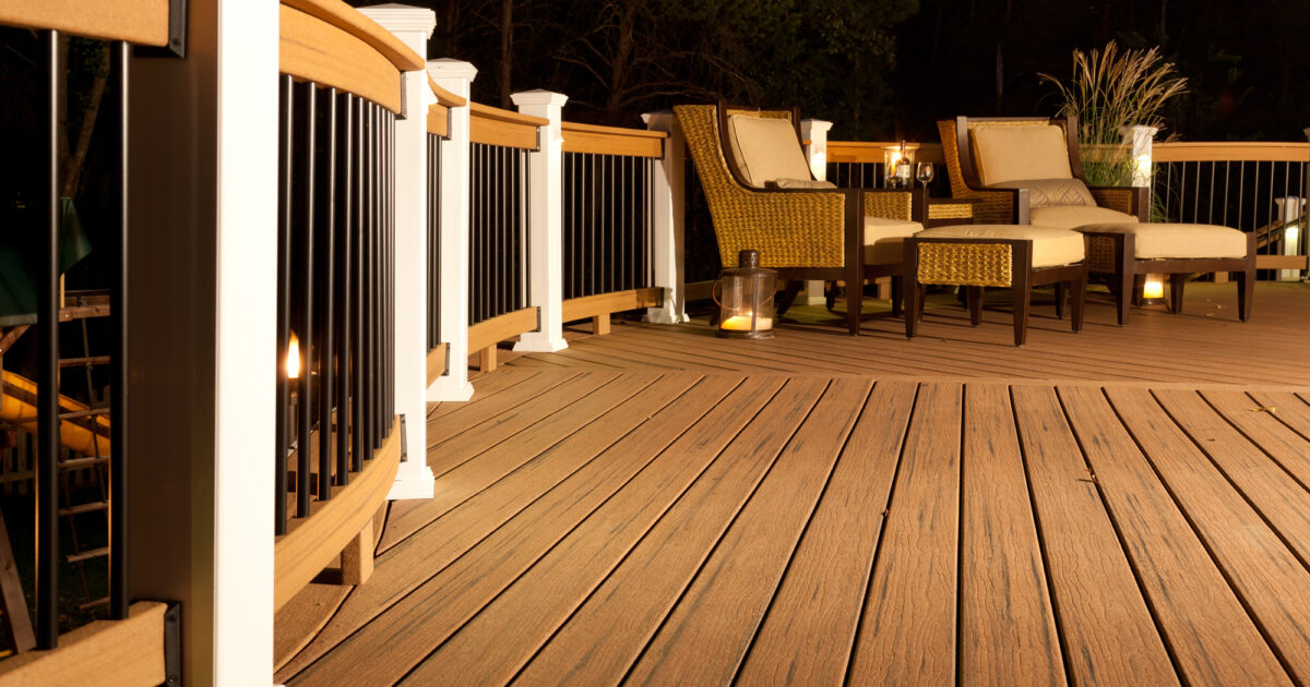 MoistureShield Vantage™ - Wood Composite Decking | Doman